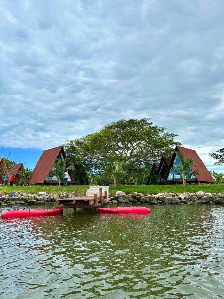 Riverside Chachalacas